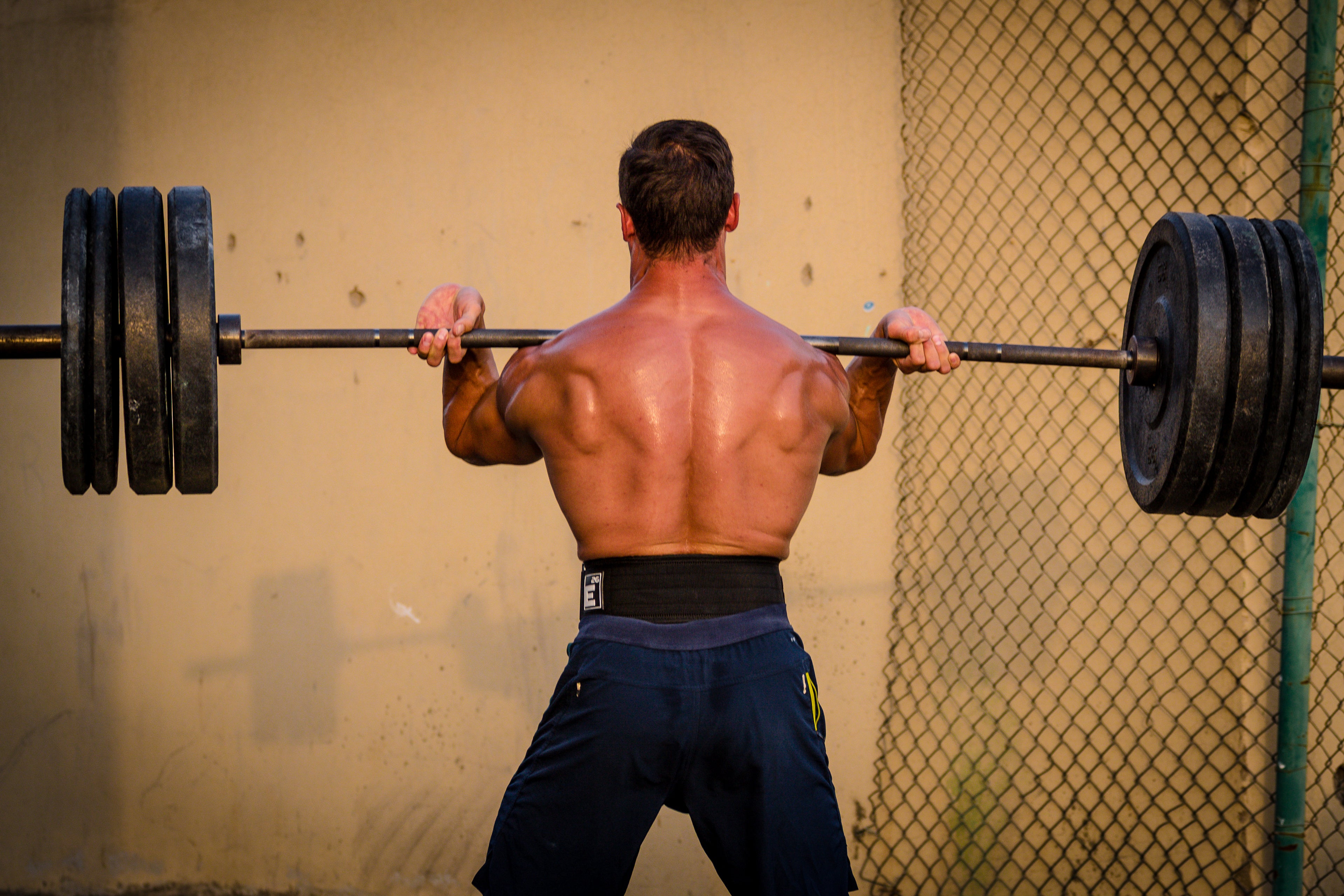 "How to Hit a Squat PR with Minimal Sleep and High Stress" – Element 26