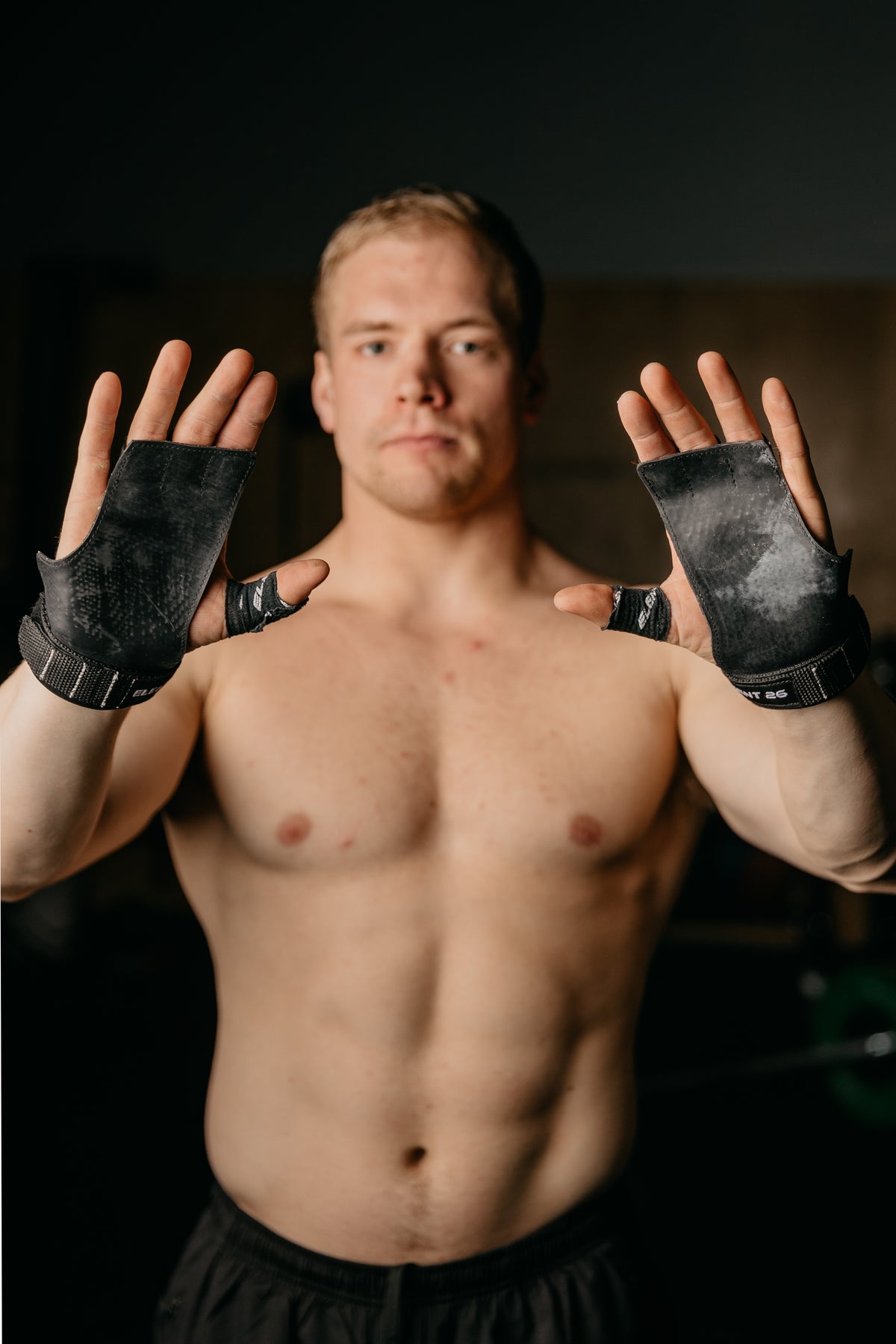 Element 26 - Weight Belts, Knee Sleeves, Hand Grips, and Athletic Gear